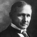10 Famous Project Managers: Leaders Who Shaped Success